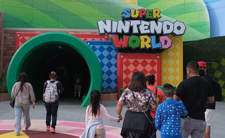 Let's-a-go (to Hollywood)! First US 'Super Mario' theme park to open ...