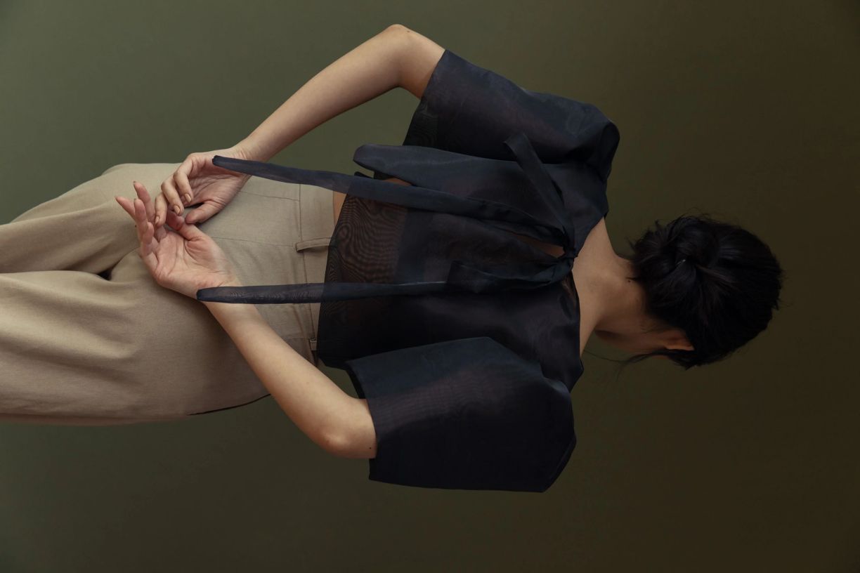 How you can achieve Bella Poarch's Gold Gala look with these pieces ...