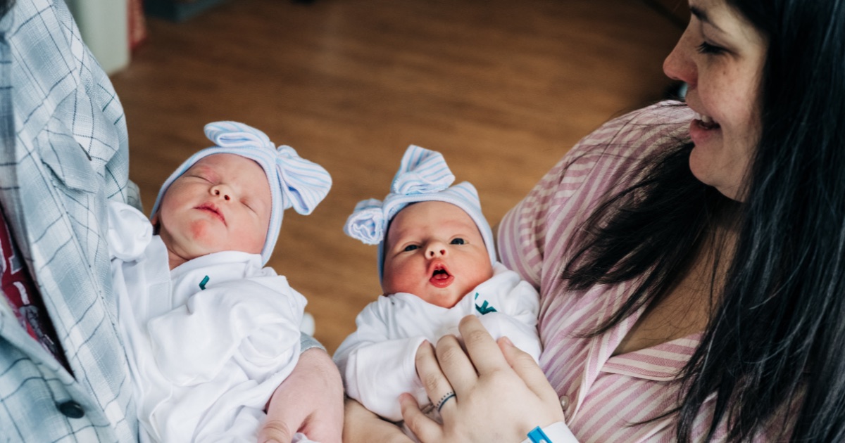 US woman with rare double uterus gives birth to twin girls • PhilSTAR Life
