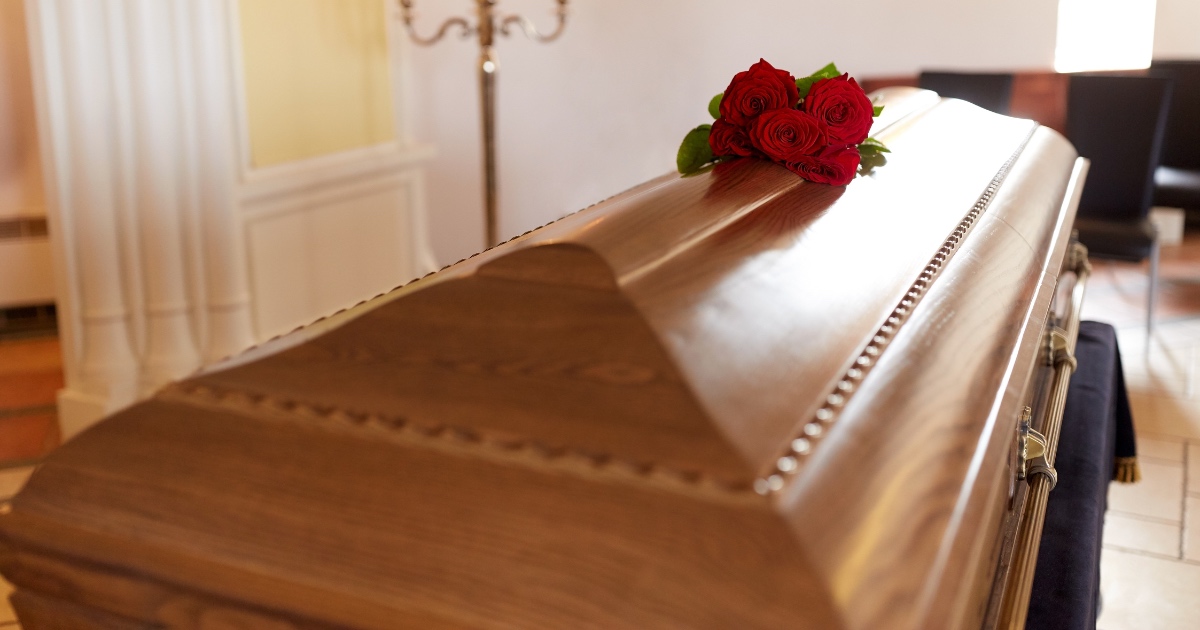 Ecuadorian woman wakes up inside coffin at her own funeral • PhilSTAR Life
