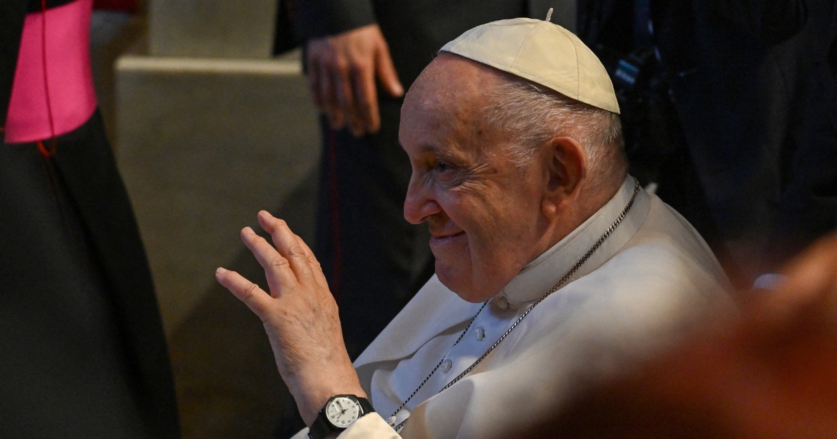 Pope Francis awake and joking after hernia operation • PhilSTAR Life