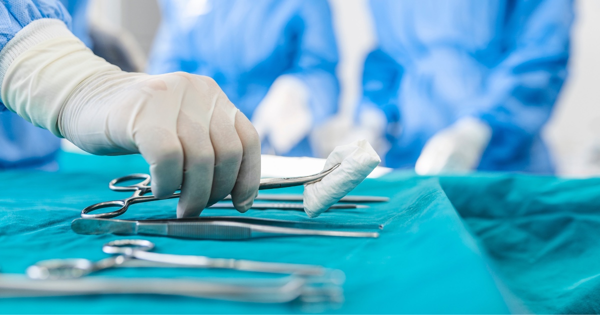 Woman dies as doctor leaves bandage inside her stomach during operation ...