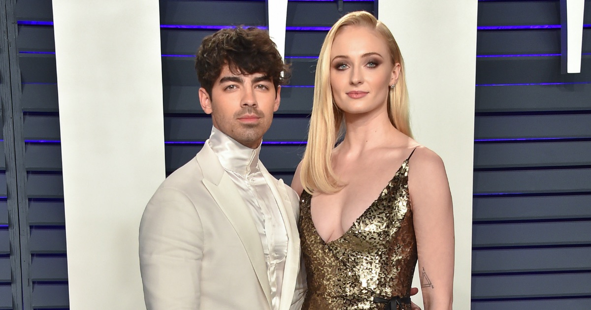 Joe Jonas seemingly addresses divorce from Sophie Turner in LA show ...