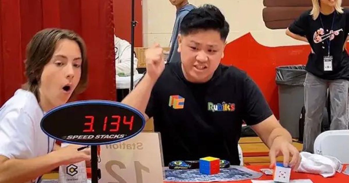 21-year-old sets new world record by solving Rubik’s cube in 3 seconds ...