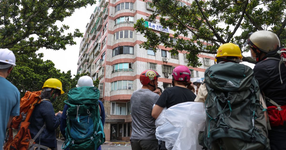 Families in Taiwan quake epicenter pick up the pieces of their lives ...