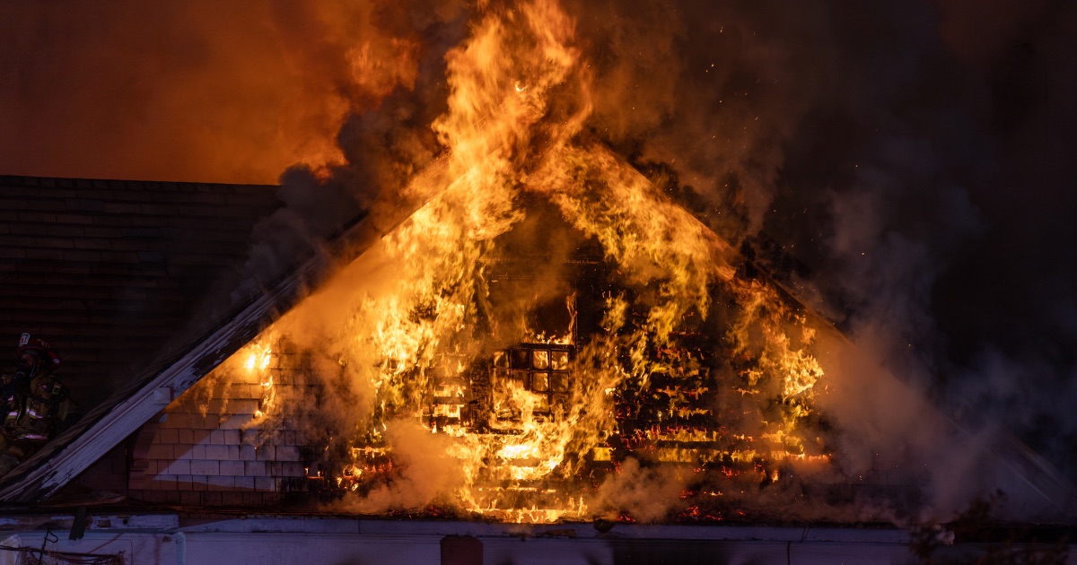 Millionaire sets own house on fire so his wife wouldn’t have it after ...