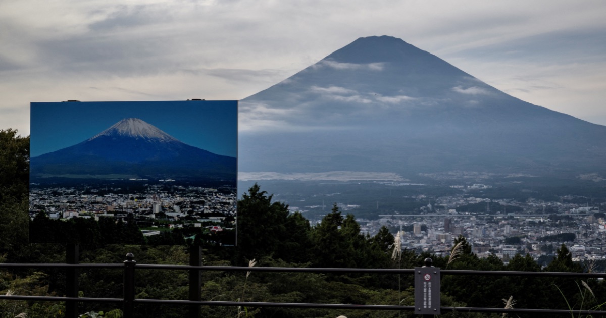 Mount Fuji becomes snowless for the longest time in 130 years ...