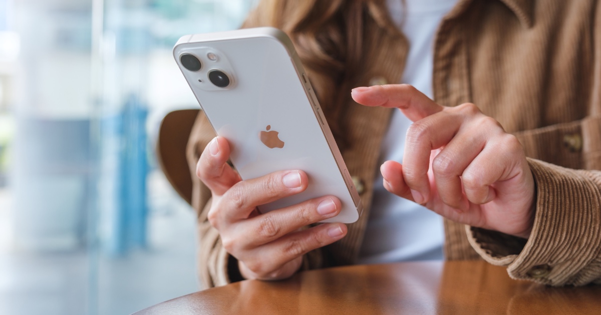iPhone upgrade, anyone? This gadget store is offering a P6,000 discount ...
