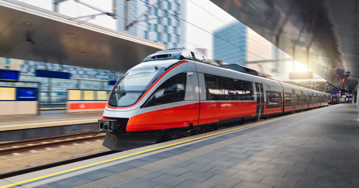 Man clings to Austrian high-speed train and survives • PhilSTAR Life