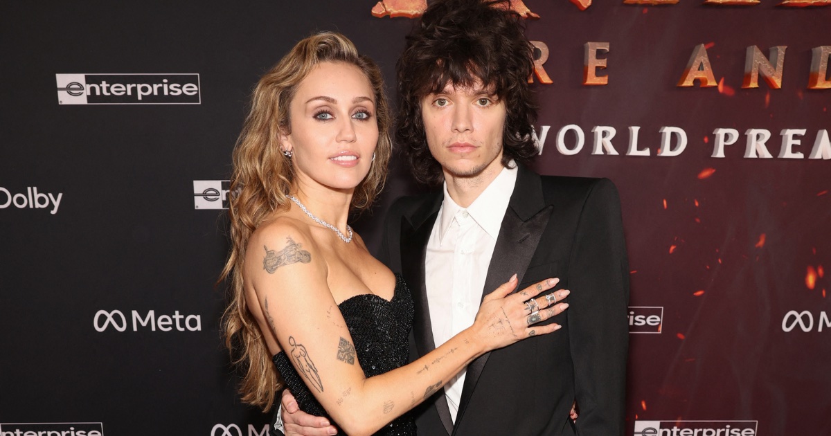 Miley Cyrus engaged to longtime partner • PhilSTAR Life