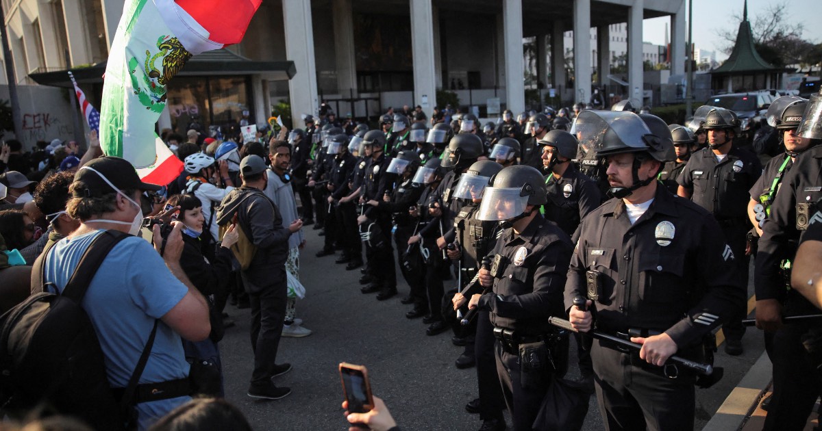 Los Angeles police order immigration protesters in downtown to go home ...