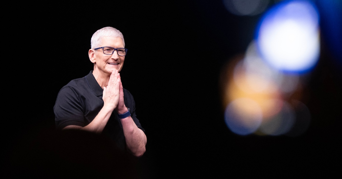 Apple's Tim Cook to step down as CEO in September • PhilSTAR Life