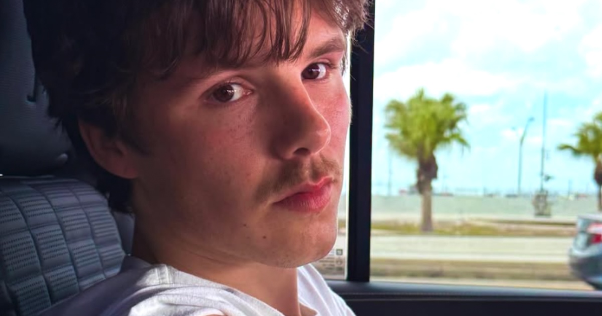 Cruz Beckham subtly reacts to brother Brooklyn's wedding dance claim ...