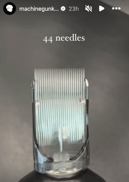 LOOK: Machine Gun Kelly shows off blackout tattoo that required 44 ...