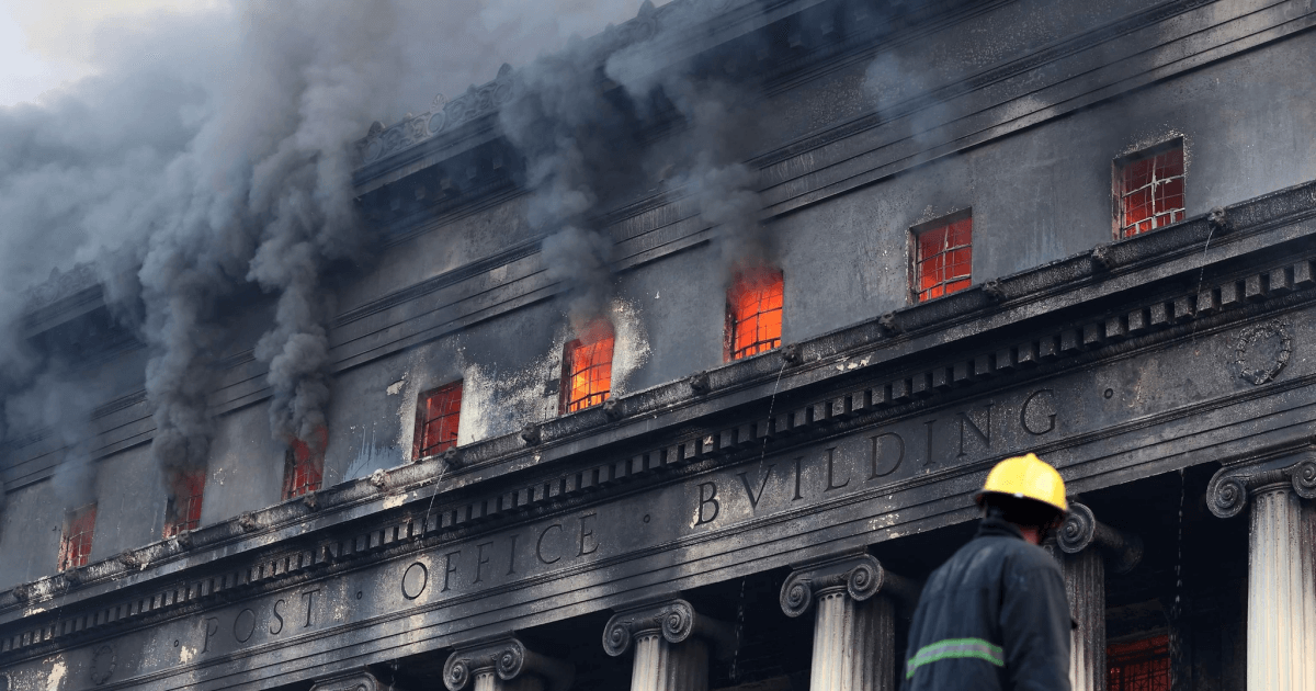 Manila Central Post Office fire out after over 30 hours • PhilSTAR Life