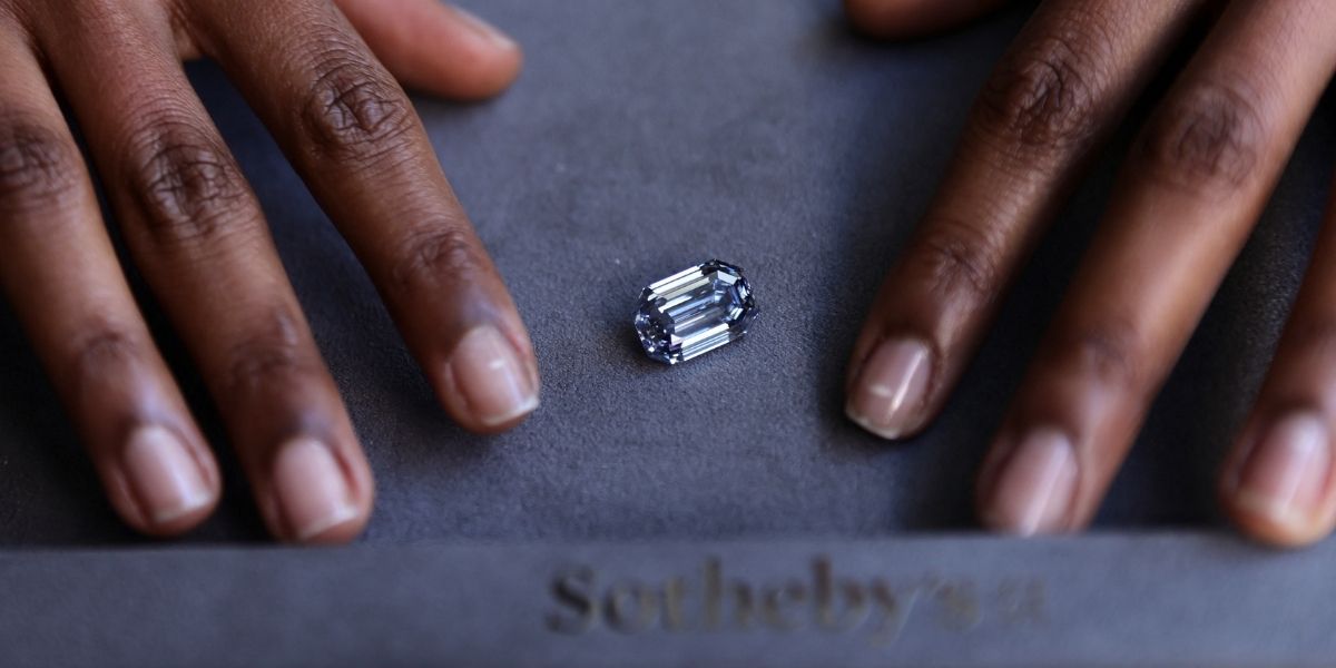 Sotheby's tips largest blue diamond at auction to fetch $48 million ...