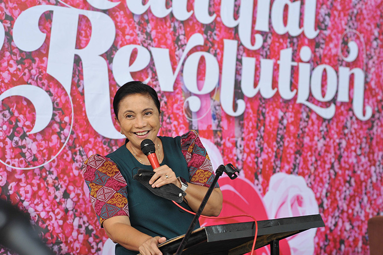 Documenting a phenomenal revolution • PhilSTAR Life