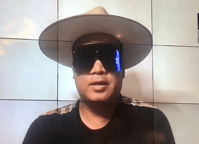 The Fil-Am artist behind amazing colossal art • PhilSTAR Life