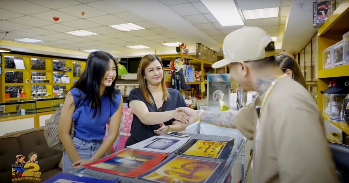 Francis M's alleged secret lover and daughter present his signed photos ...