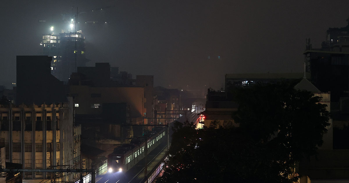 Volcanic smog in Taal prompts health advisory, class suspensions—here's ...