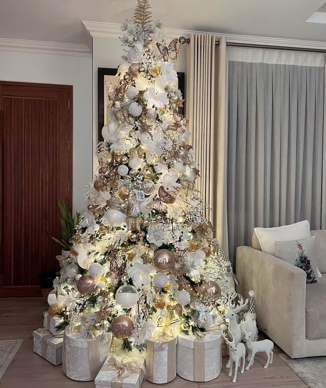 LOOK: Filipino celebrities and their stunning Christmas trees this year ...