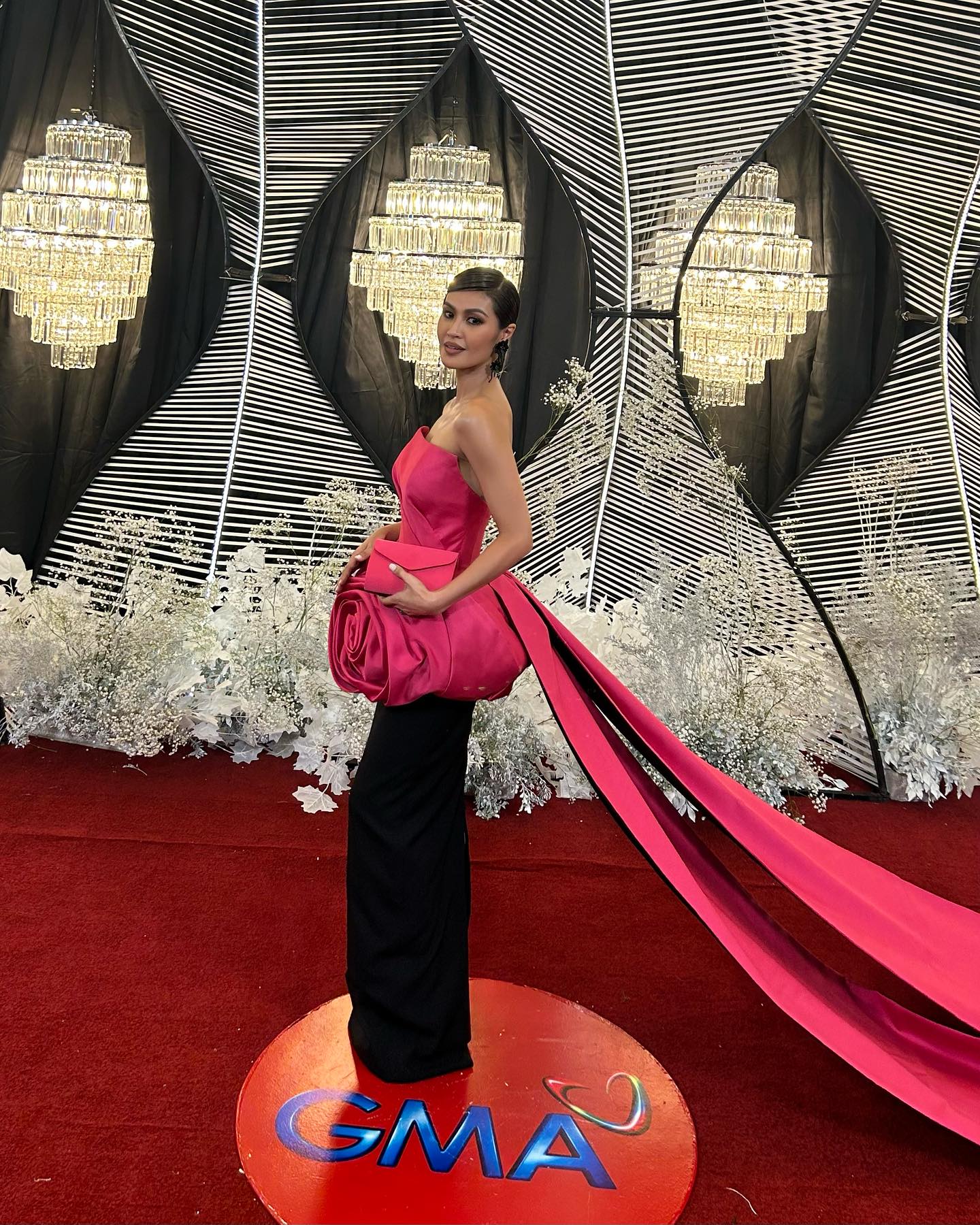 LOOK: Celebrities and beauty queens who stole the spotlight with their ...