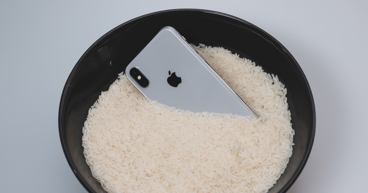 Apple advises users against drying out wet iPhone using rice—here's ...