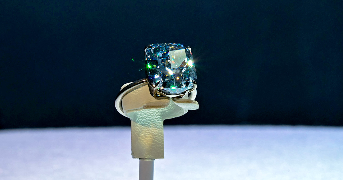 $20 million blue diamond goes on show in Abu Dhabi • PhilSTAR Life