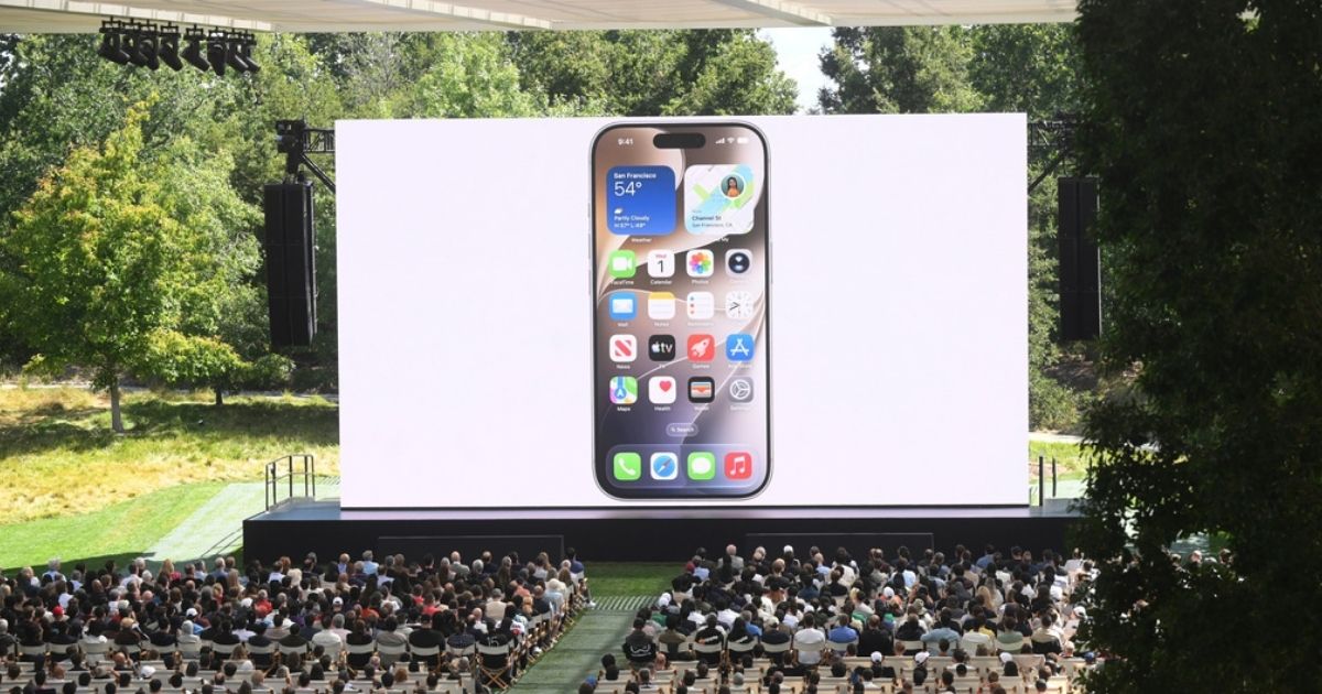 Apple unveils an upgraded Siri with new AI features at its annual ...
