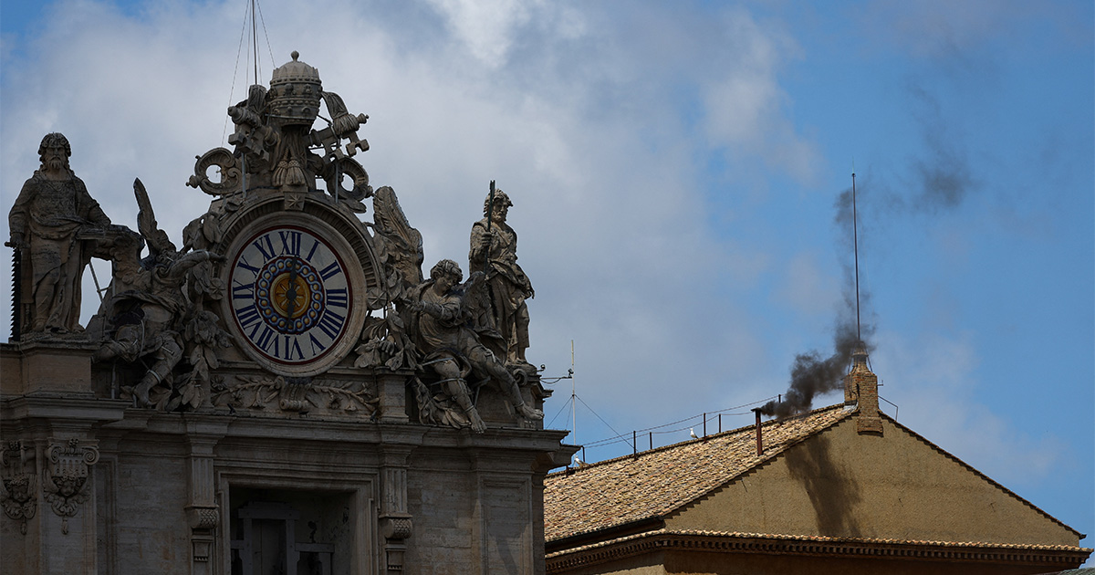 Black smoke signals no pope elected in morning conclave votes ...