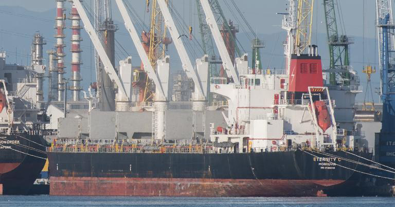 Cargo ship with Filipino crew attacked, sinks in Red Sea: 4 dead, 7 ...