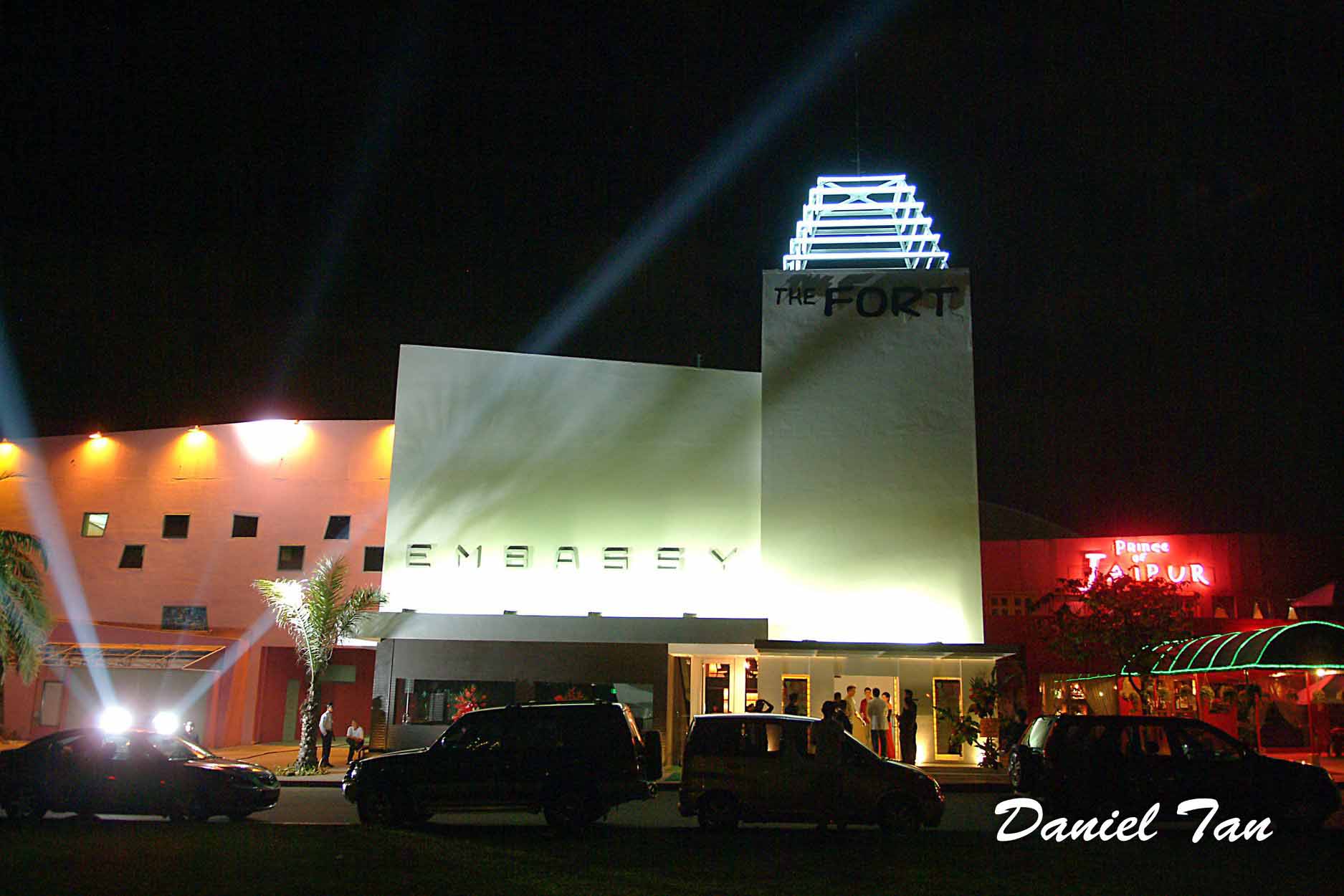 The Fort Strip, Sofitel, Metronome and the ebb and flow of a changing ...