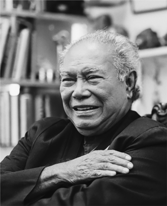 Fraternizing with Singaporean writers • PhilSTAR Life