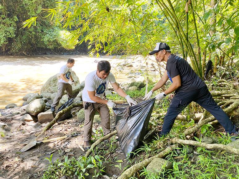 Aboitiz Renewables protects critical water sources, plants trees ...