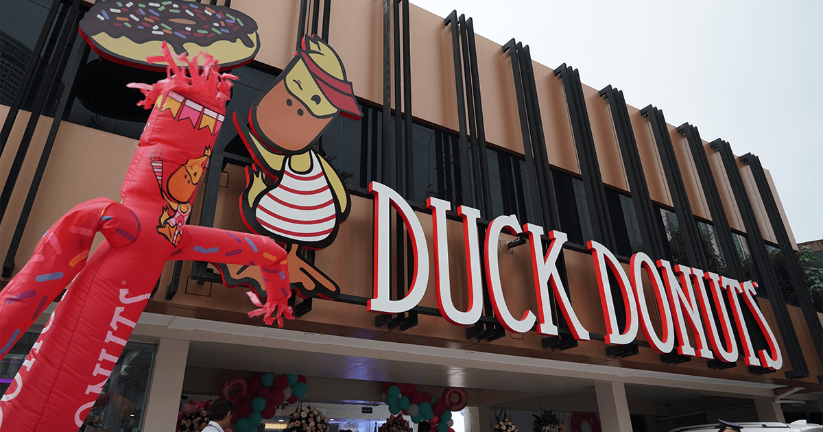 Duck Donuts officially opens its first branch in the Philippines ...