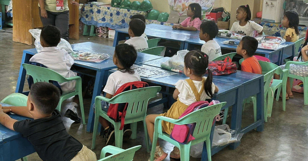 Kinder to Grade 3 students to be taught in Filipino and English—DepEd ...