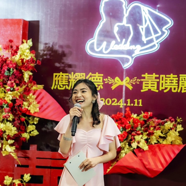 Carol Batay: PBB's 'conservative pharmacist' turned Chinese interpreter ...