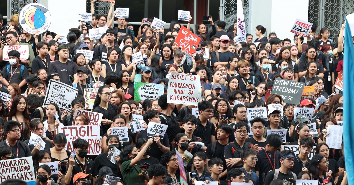 Over 3,000 UP students, faculty, staff walk out of classes to protest ...
