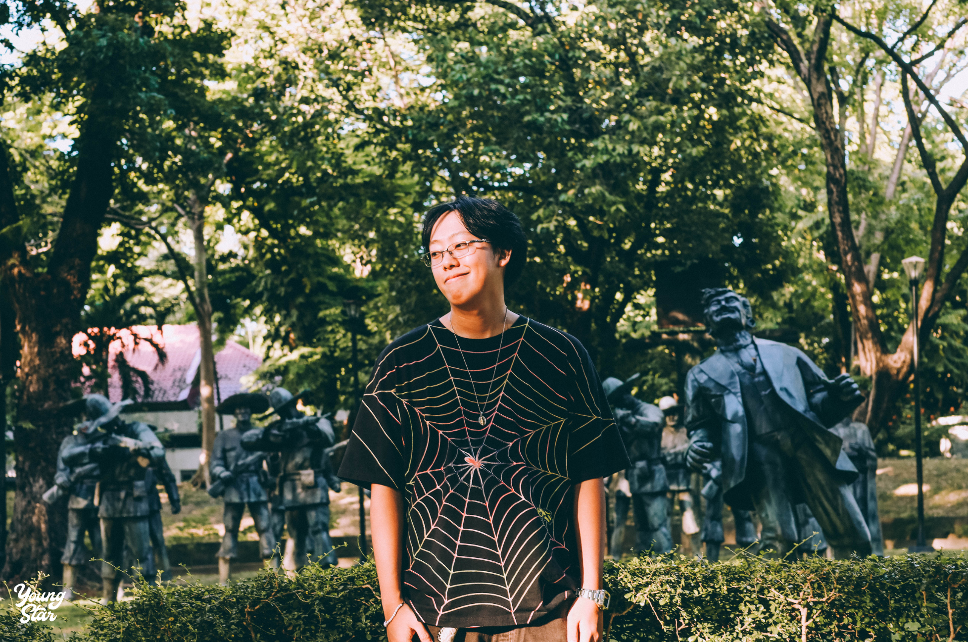 Waiian either dies a hero or lives long enough to be ‘lods’ • l!fe ...