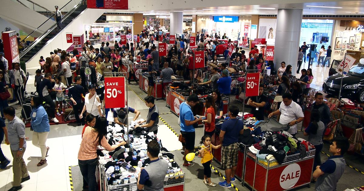 MMDA prohibits mall-wide sales in NCR during holiday rush • PhilSTAR Life