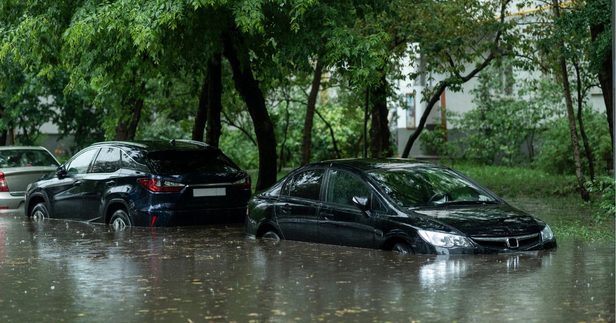 GUIDE: What to do if your car has been submerged in floodwater ...