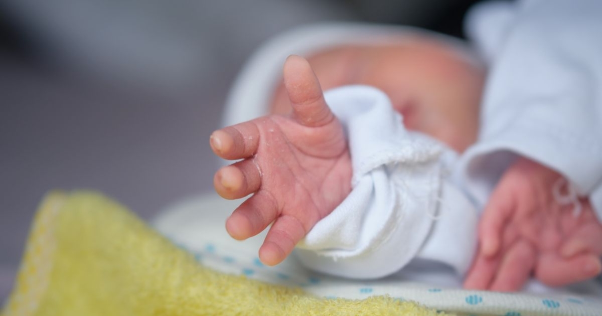 88-year-old hospital cleaner adopts 38 abandoned babies over the years ...