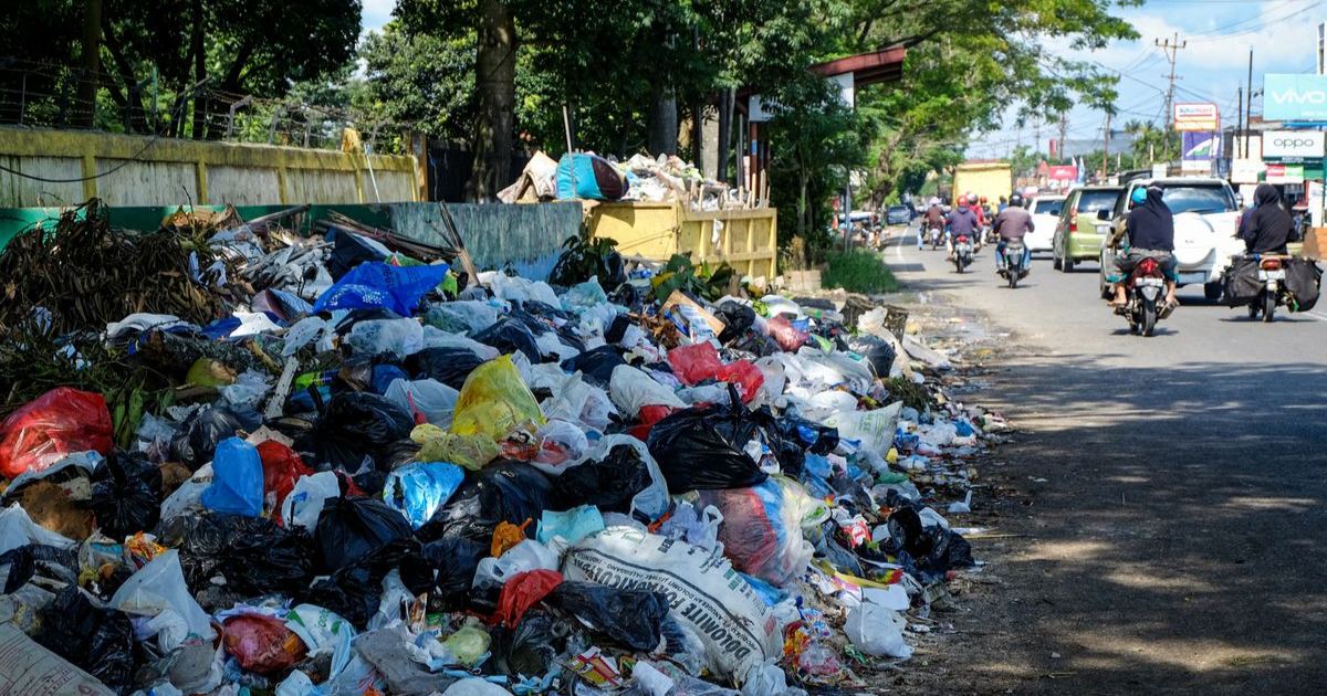 Metro Manila imposes P5,000 fine for illegal garbage dumping • PhilSTAR ...