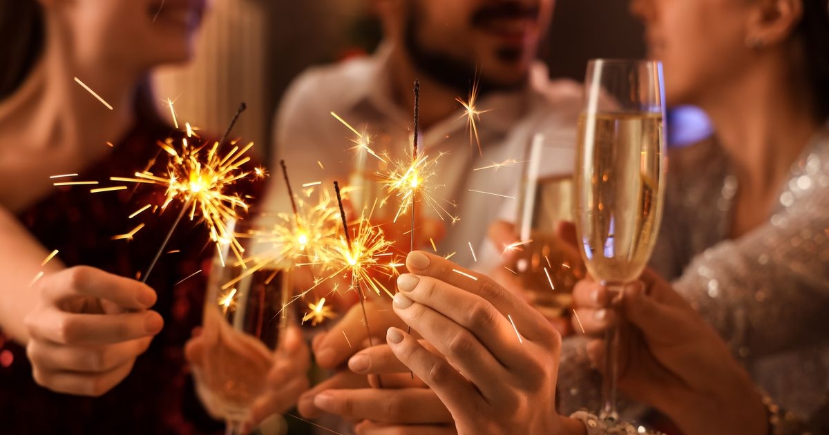 Breaking the ice: Tips for making good small talk during holiday ...